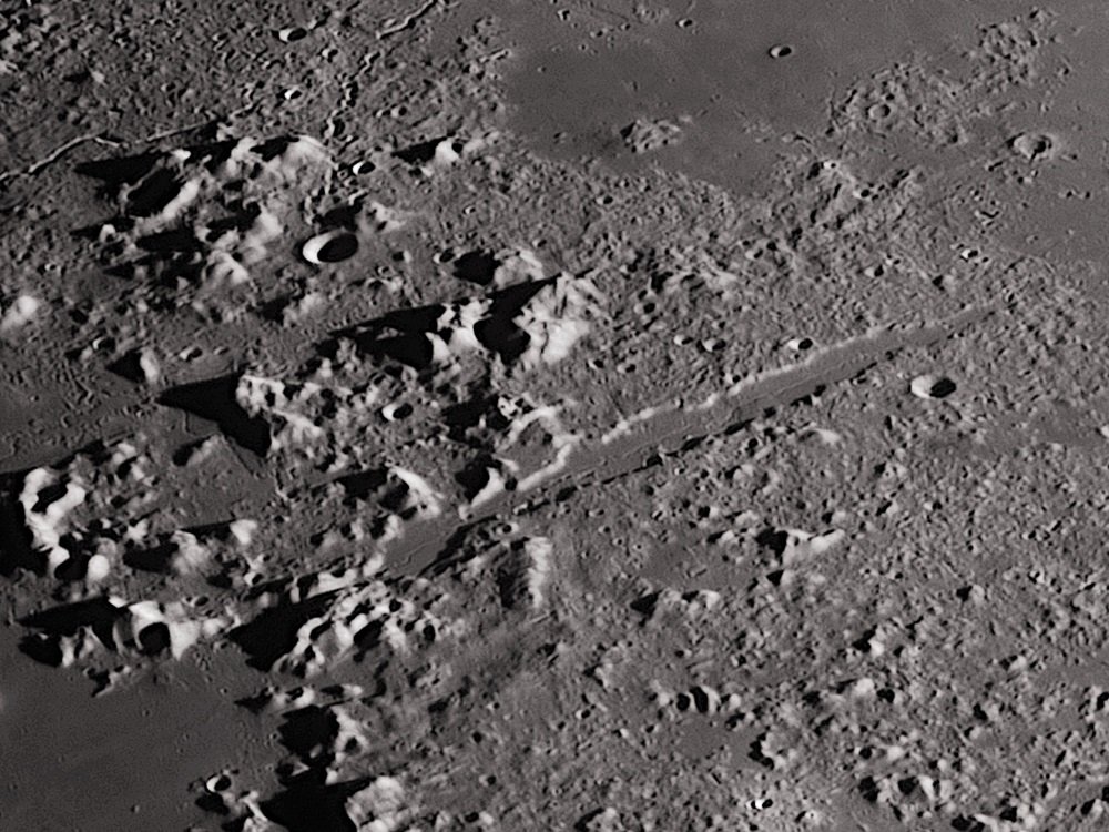 Rima Hadley & Vallis Alpis & Piton Gamma and others 06Abr - Lunar ...