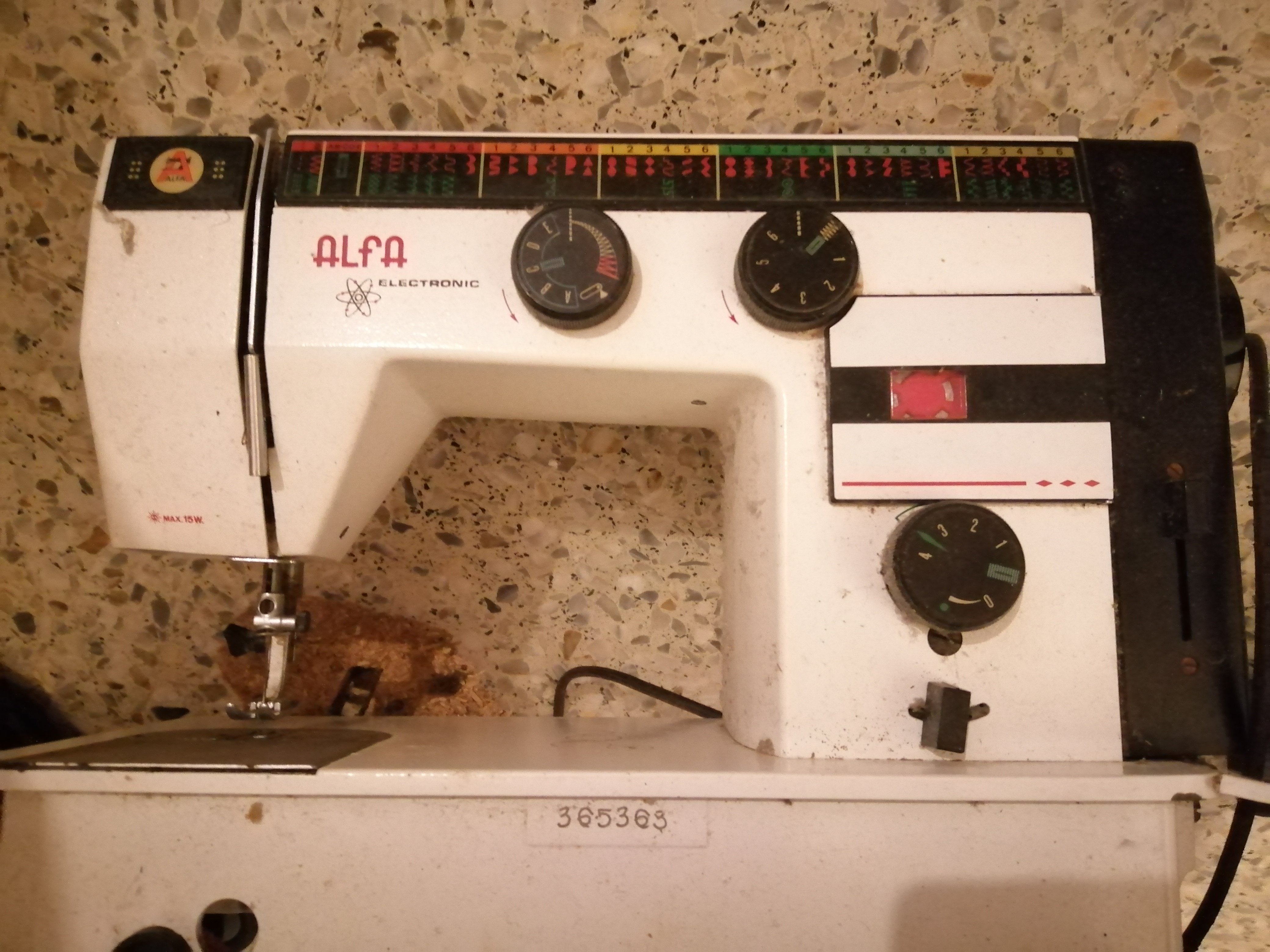 Cuánto puede valer esta máquina de coser antigua? - Forocoches