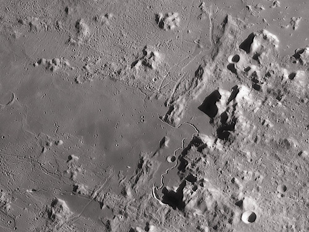 Rima Hadley & Vallis Alpis & Piton Gamma and others 06Abr - Lunar ...